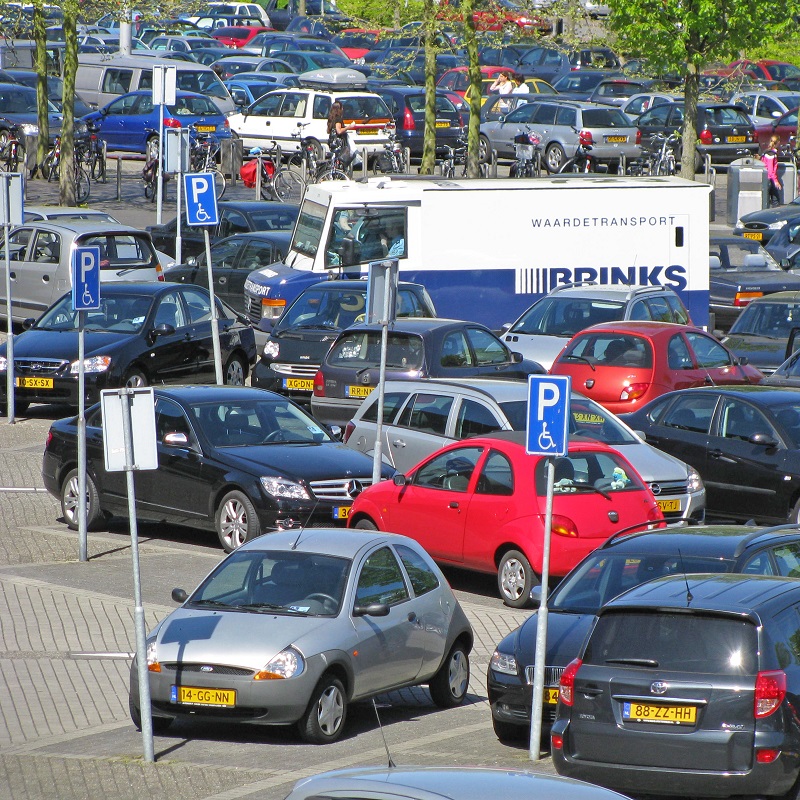 Toekomstbestendig parkeren - Van parkeerkencijfers naar parkeernormen ...